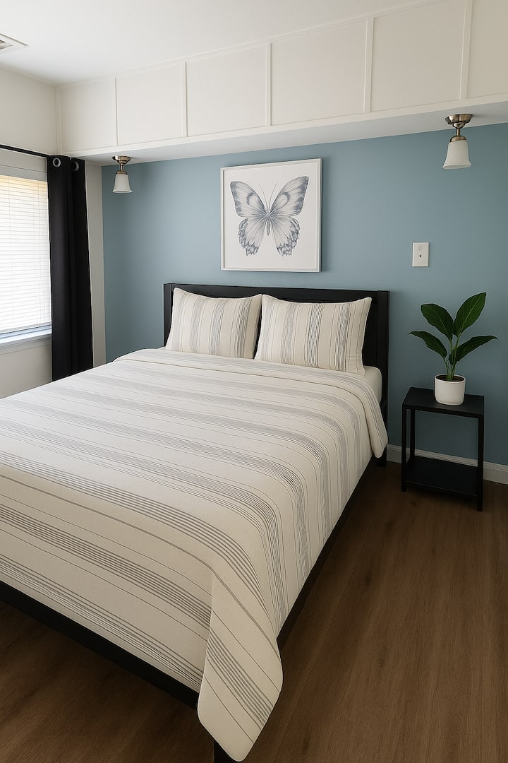 One Bedroom Condo Near Shopping & Restaurants! - Bay City, MI