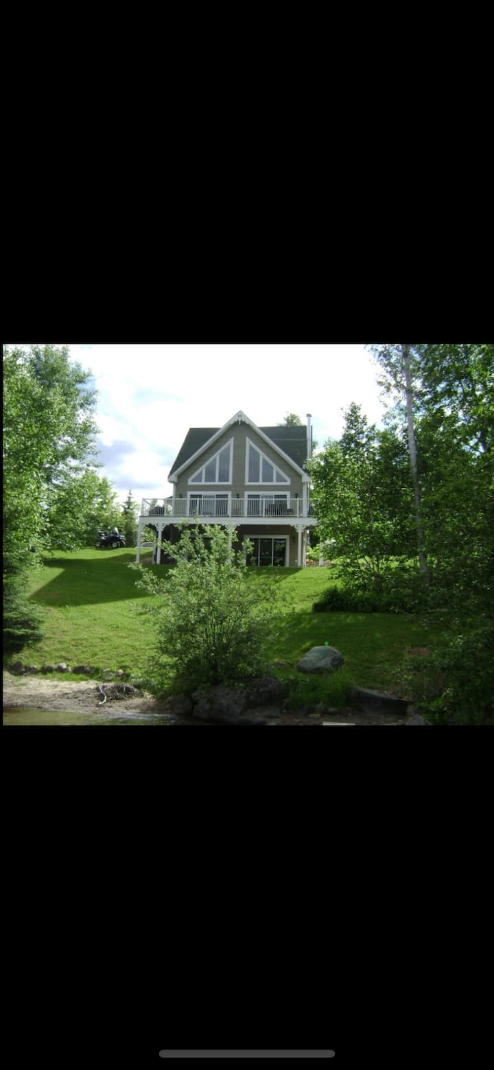 Chalet Entre Lacs Et Forêts - Mont-Laurier