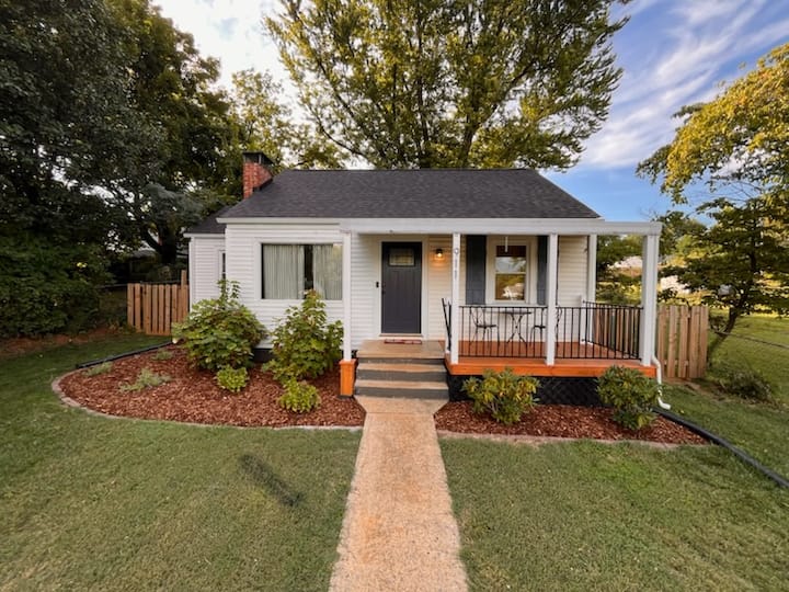 Tannery View Cottage - Johnson City, TN