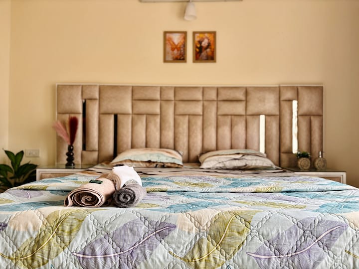 Solstice Suite-3bhk-city Centre - Ghaziabad