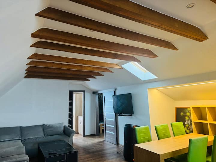 Garden View Family Apartment - Riga Airport (RIX)