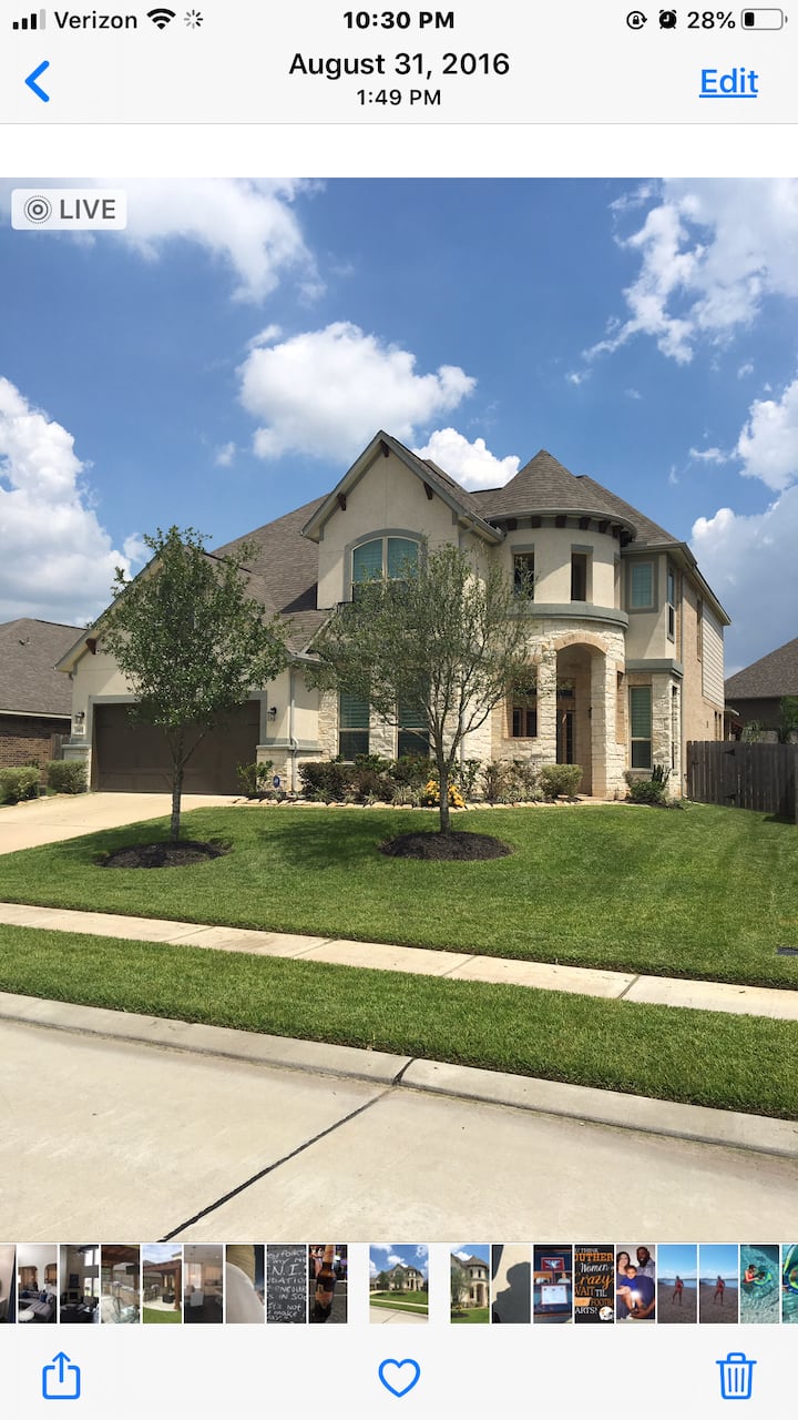 Houston Suburb Home 15 Minutes From Downtown & Nrg - Pearland, TX