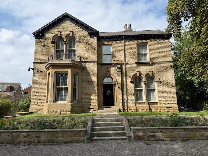 66 South Field - Victorian Home - Clifton