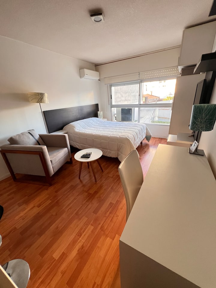 Departamento En Pocitos - Montevideo