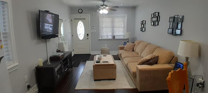 The Cozy Bungalow In North York Nest - Toronto