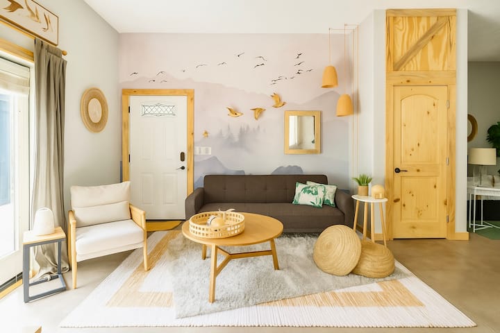 Elegant Casita, French Doors, Fire Pit, Flight Art - 플래그스태프