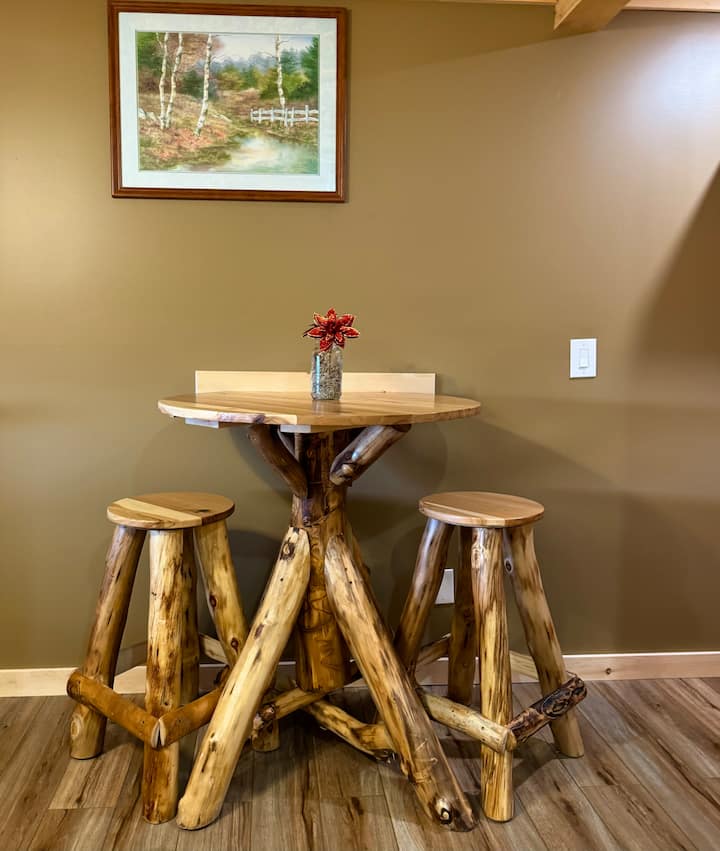 Rustic King Studio Walk To All Lake George Fun - 喬治湖(鎮)