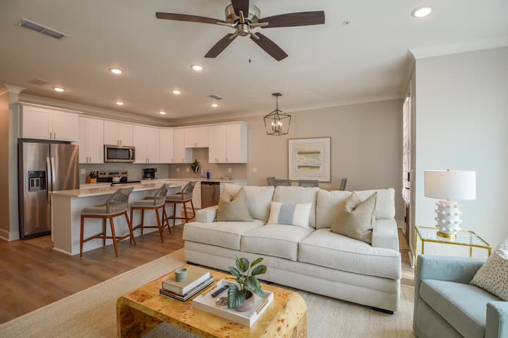 Starkville Chic | Near Campus | 5 Star Experience - Starkville, MS