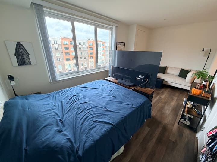 Modern Studio Near Nyc Ferry | Weehawken - Weehawken, NJ