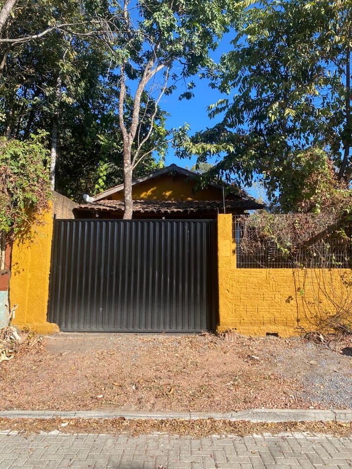 Casa Amarela - Vila De São Jorge - São Jorge