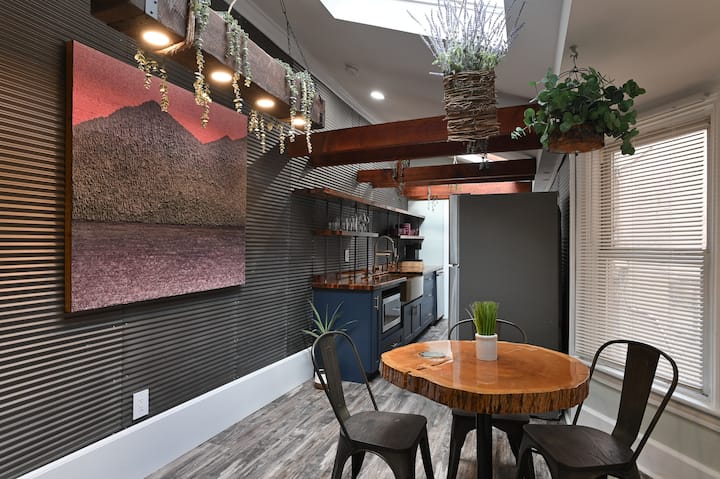 Botanical Boho Downtown Loft - Harrisburg, PA