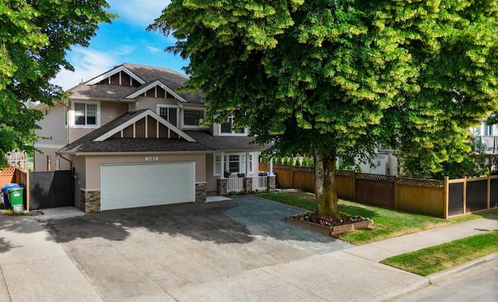 Private Home In Abbotsford - Abbotsford
