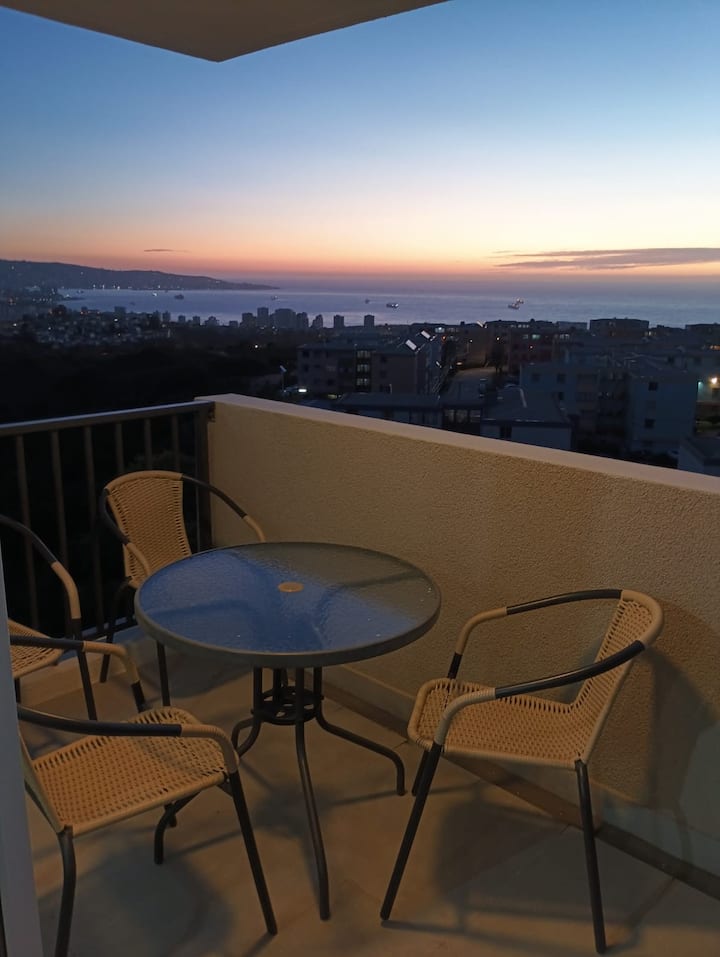 Con Vista Al Mar, Centrico Y Parking Incluido - Quilpué