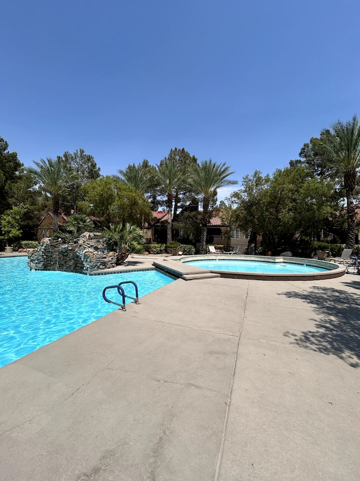 Furnished 30+ Stay • Summerlin - Las Vegas, NV
