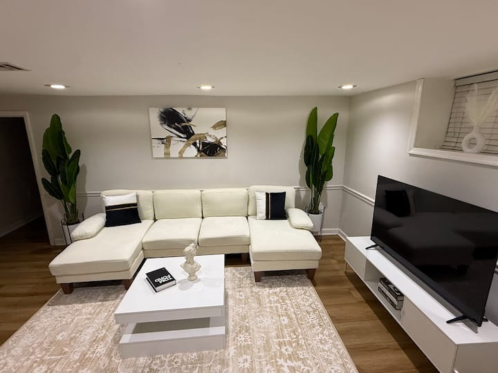 Modern Loft 9 Min From Ewr - Elizabeth, NJ