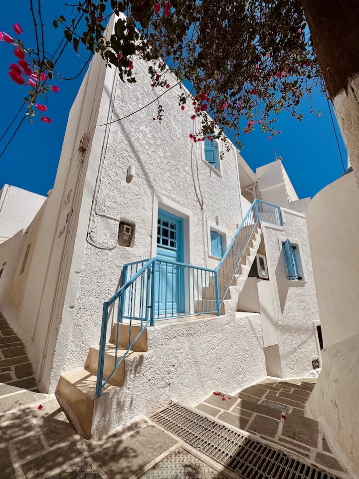 Walk The View Central Two Storey Home - Ios
