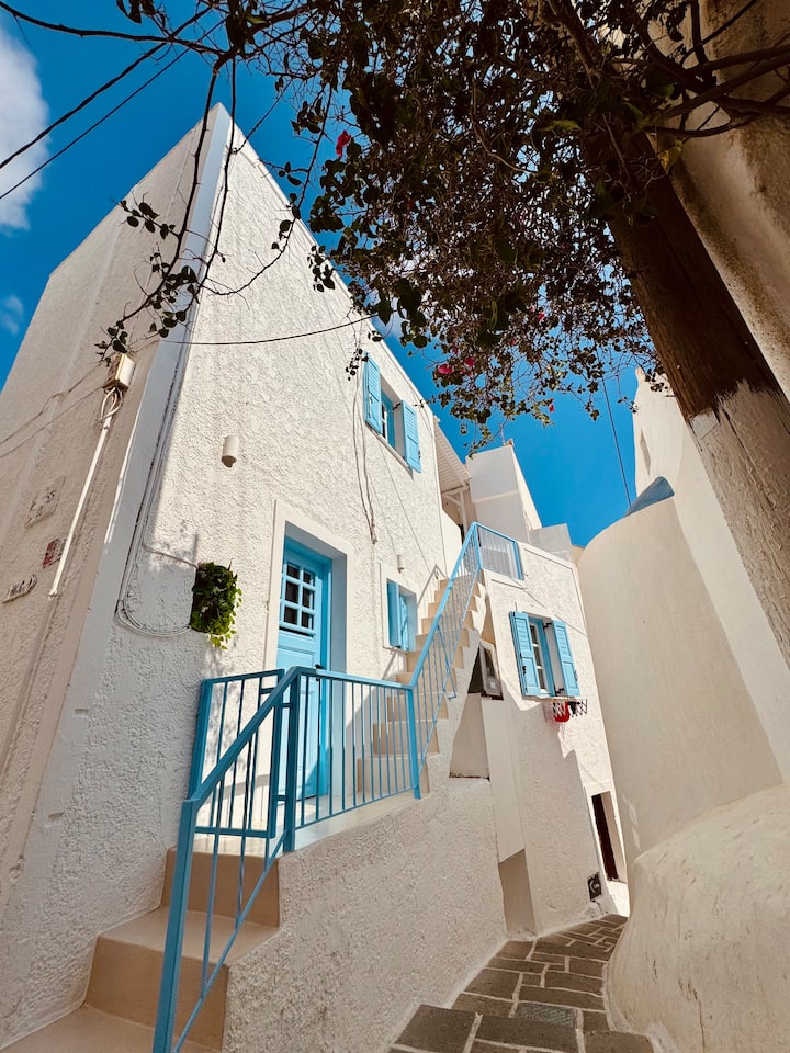Walk The View Central Two Storey Home - Ios
