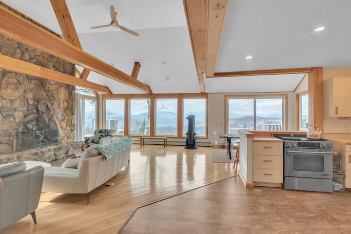 Luxury 4br Waterville Retreat W/ Arcade - Campton, NH