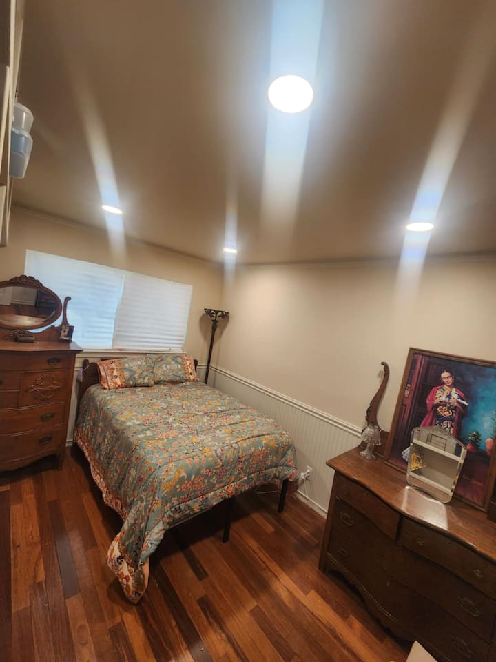 Home Away From Home - 2 Bedroom 1 Bathroom - Lompoc, CA