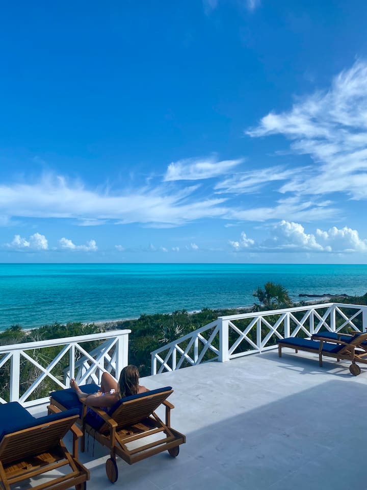 Luxury Simplicity On The Beach, Little Exuma - The Bahamas