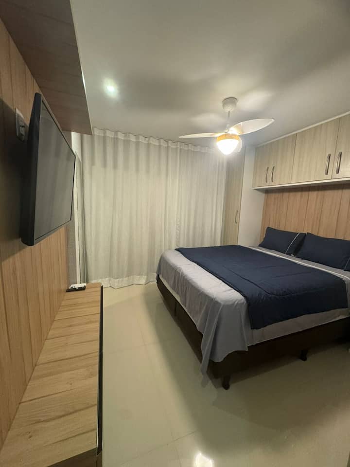 Camboinhas, Apto De 2 Quartos. - Niterói