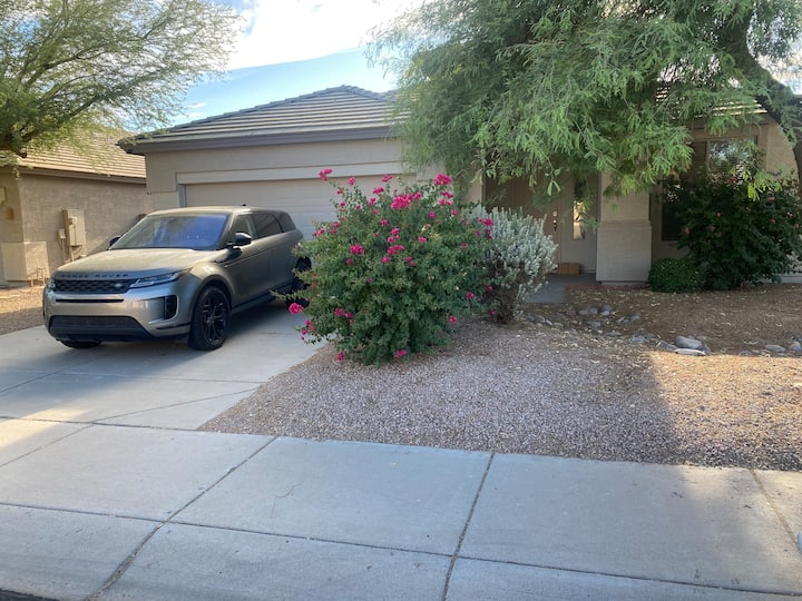 Stunning Avondale Home! - Avondale, AZ