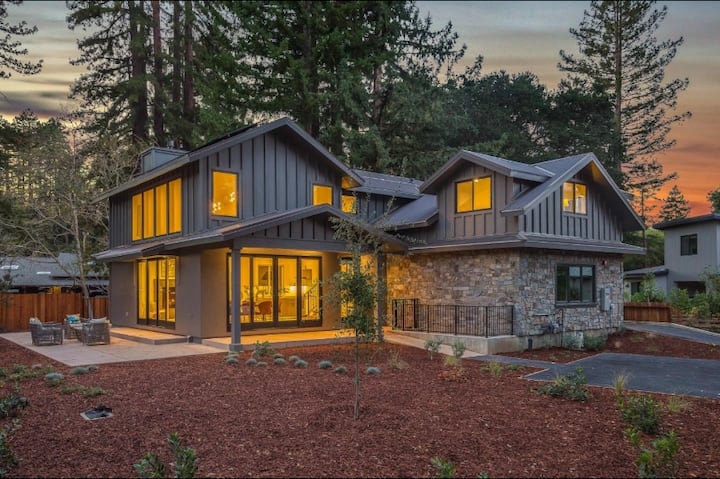 Luxurious Family Estate - Portola Valley, CA