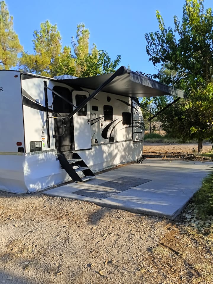 Oasis Gateway Glamping To Death Valley - United States