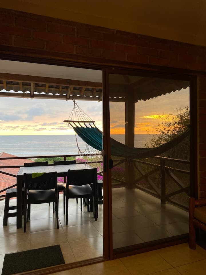 Departamento Con Vista Al Mar Y Piscina| Las Nuñez - Santa Elena