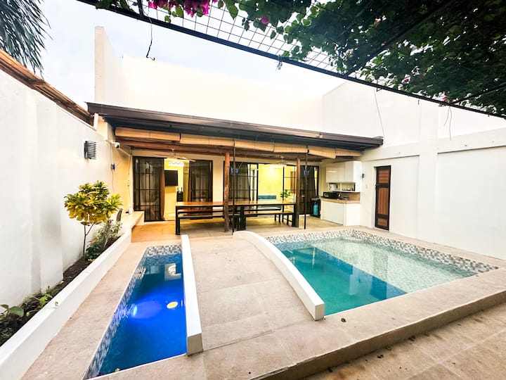 Ettera’s Staycation For 16 Pax - Balanga