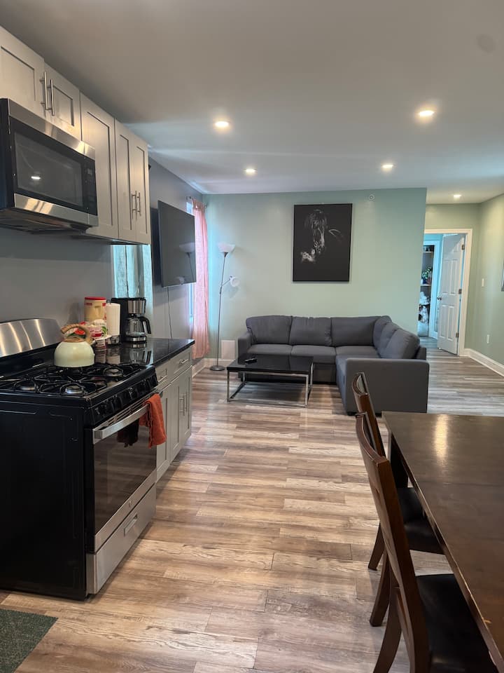 Green Apartment - Upper Darby, PA