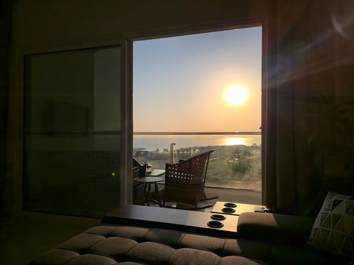 Panoramic Sea View With Rooftop Pool - Hurghada