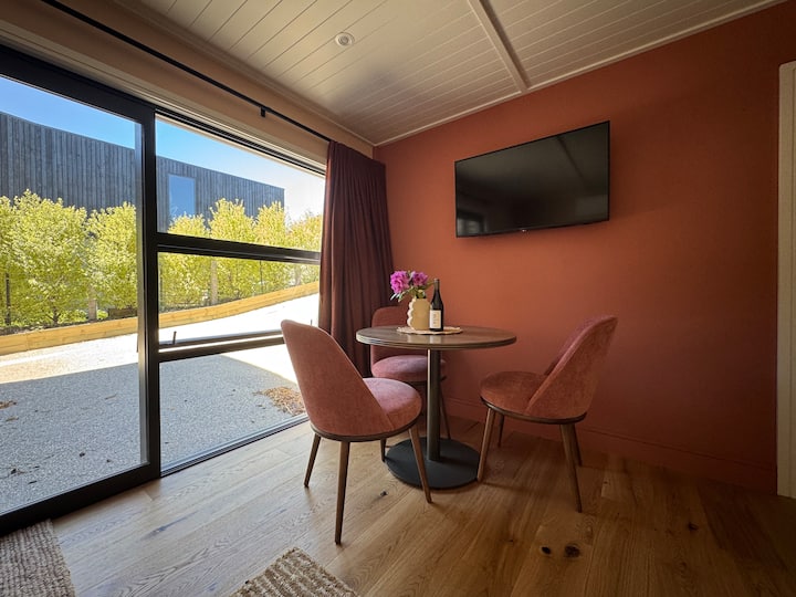 Brand New Stylish Queenstown Guesthouse - Arrowtown