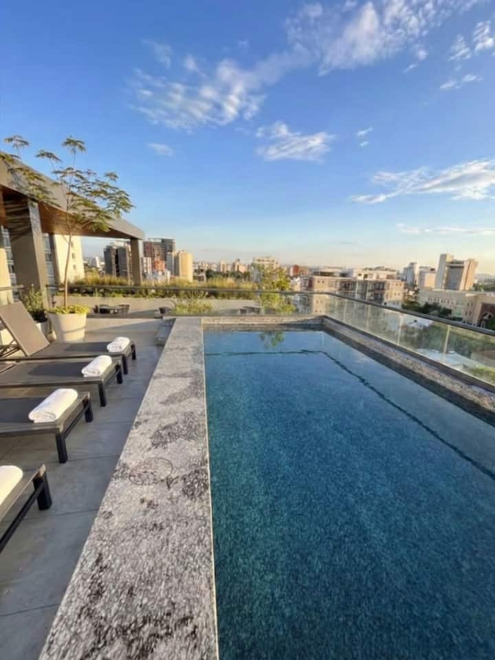 Design Moderne & Piscine à Débordement - Guadalajara