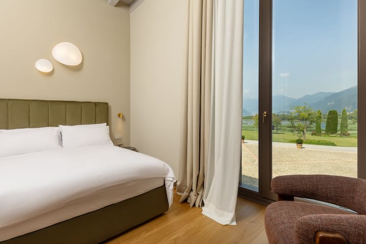 Elegant Lake Iseo Retreat With Garden Views - Iseo