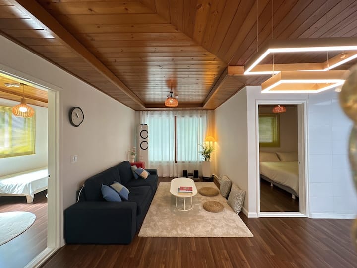 Legal Stay “A Day Like In The Movies” - Séoul