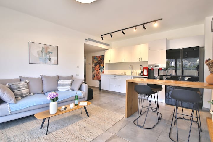 Lime Luxe Haifa | 2br On The Beach With Mamad - Israël