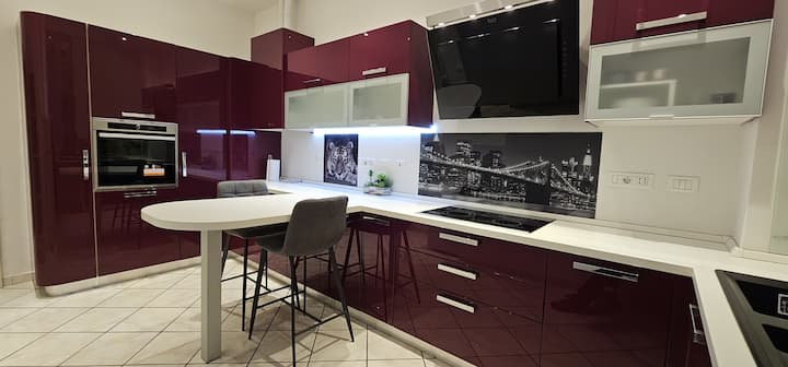 Luxury Station Red Apartment - Bologna