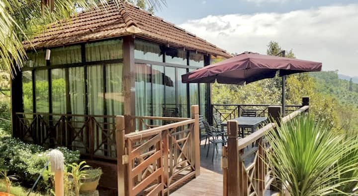 C03 - Glass Chalet - 