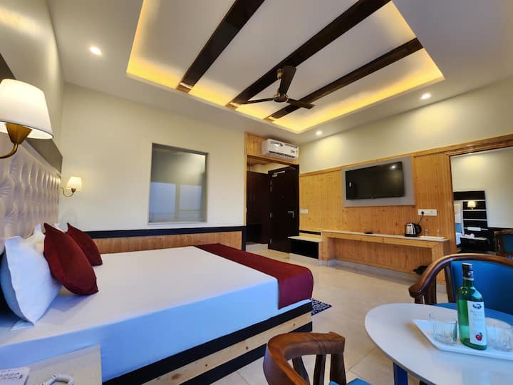 Family Suite | Mountain View - Kasauli