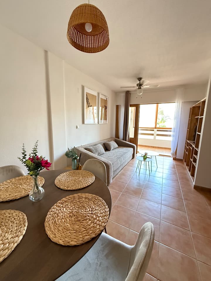 Soleado Y Acogedor Con Piscina Privada - Alfaz del Pi