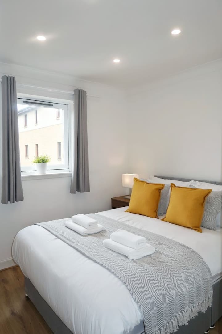 Spacious 2 Bed Apartment Near Glasgow Airport - Aéroport de Glasgow (GLA)