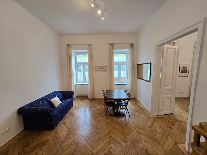 85m² Two Bedroom Flat Close To The City Center - Wien