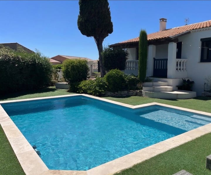 Villa 4 Chambres Avec Piscine, Climatisation - Ensuès-la-Redonne