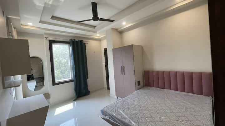 Krishnam Apt Home K+ - Kota