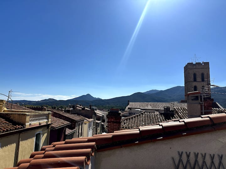 Pyrenees Views & Old Town Charm - Argelès-sur-Mer