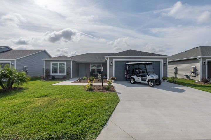 Free Golf Cart And Bikes ! With Rental ! - Wildwood, FL