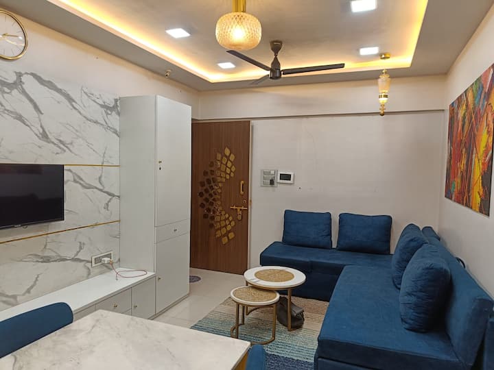 Warm And Inviting Flat For A Comfortable Stay. - Thane