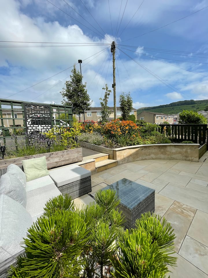 Small House With Lovely Garden - Skipton