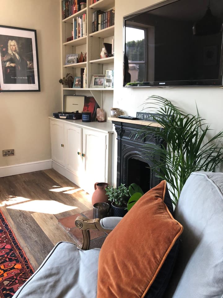 Beautiful Town Centre Apartment - St Neots